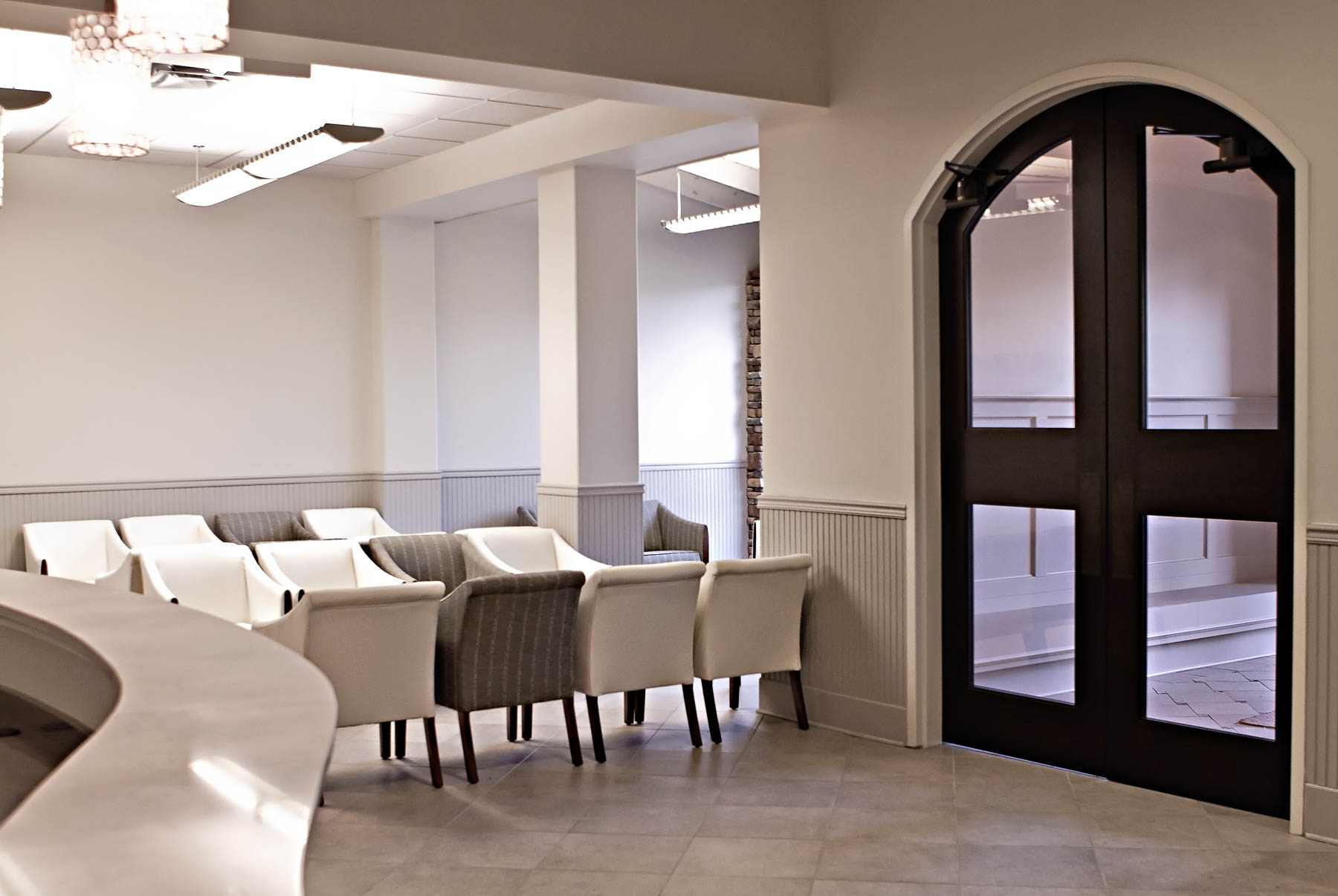 Total Care 280 – Black Design Architecture