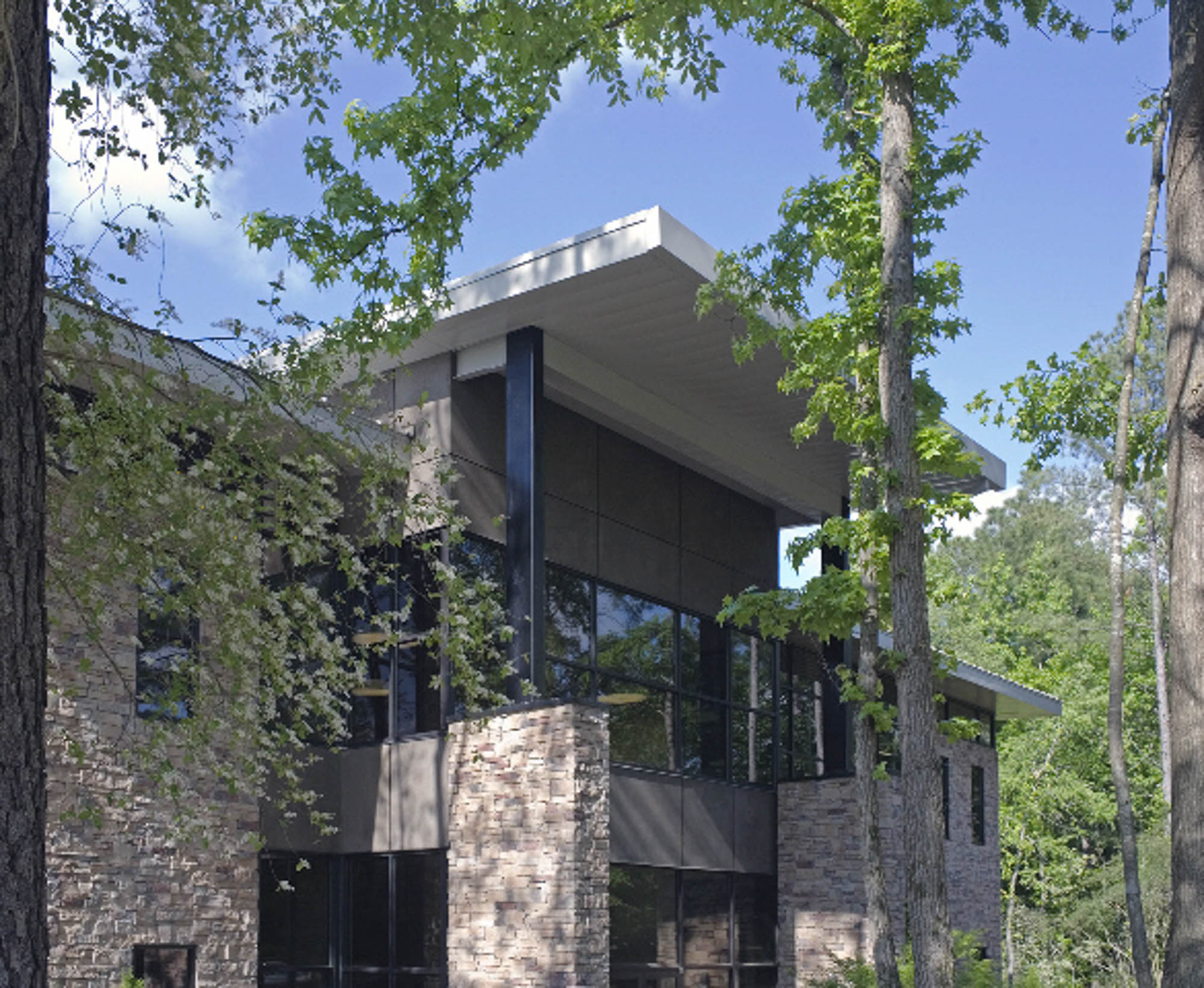 BLR Further – Black Design Architecture