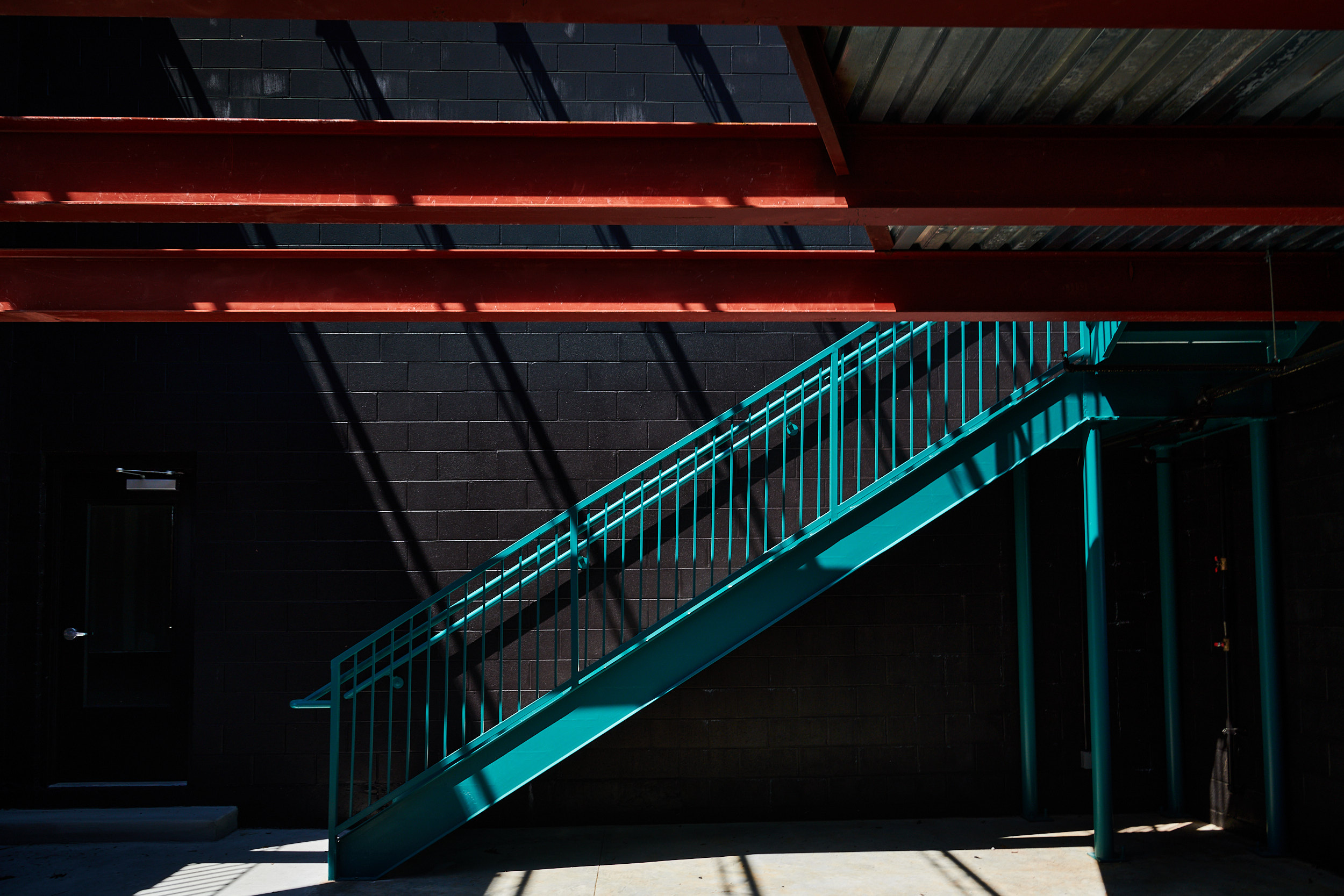 Russell Speed Shop – Black Design Architecture