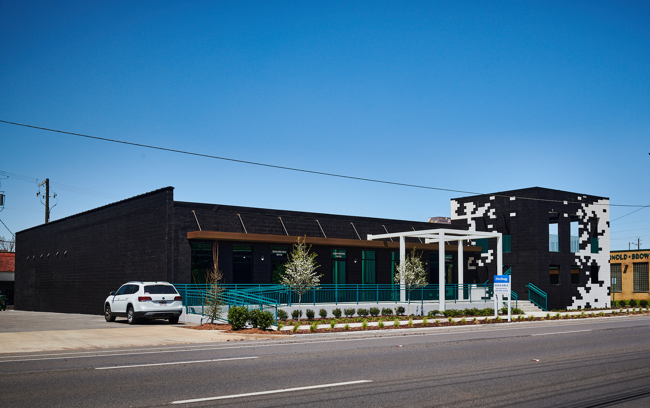 Russell Speed Shop – Black Design Architecture